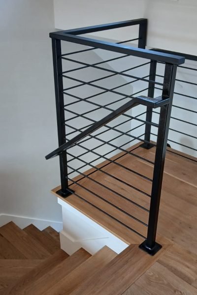Round railings - Falcons iron design